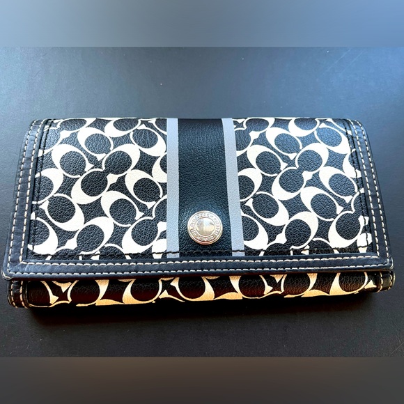 Coach | Bags | Coach Logo Wallet | Poshmark